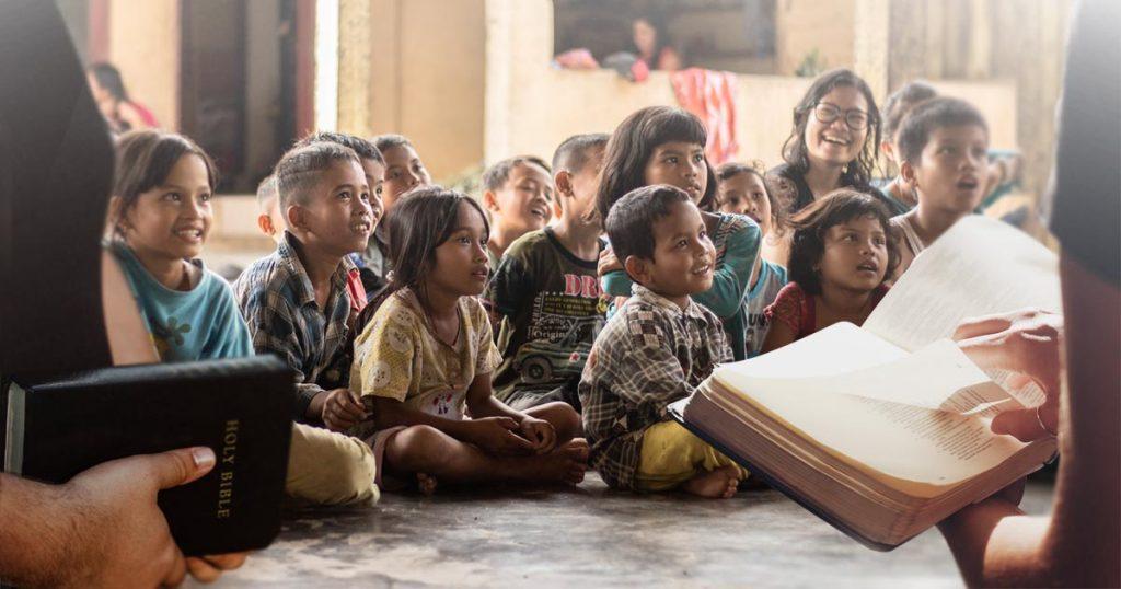 5 Religious Children Books To Read To Learn About Religion | Smart Mom Pick